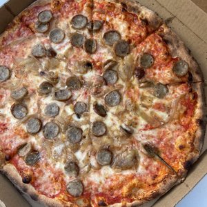 FIRE ENGINE PIZZA COMPANY - 96 Photos & 69 Reviews - Pizza - 768 ...