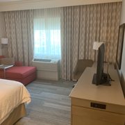 HAMPTON INN LONG BEACH AIRPORT - 150 Photos & 83 Reviews - Hotels ...