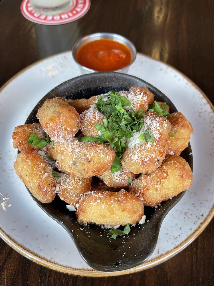 RED RABBIT - 201 N Washington Ave, Minneapolis, Minnesota - 997 Photos ...