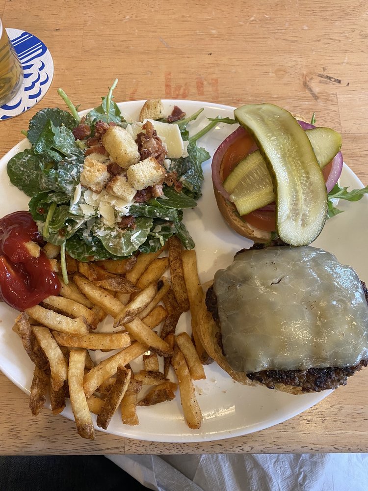 THE WOOLY PUB - 29 Photos & 48 Reviews - 176 Woolwich Street, Guelph ...