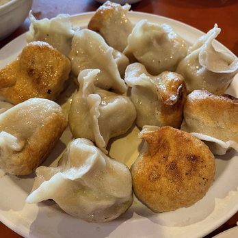 DUMPLING QUEEN - Updated September 2024 - 728 Photos & 450 Reviews ...