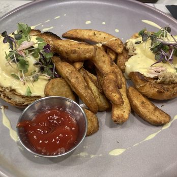 OEB BREAKFAST - TORONTO STREET - Updated August 2025 - 198 Photos & 90 ...