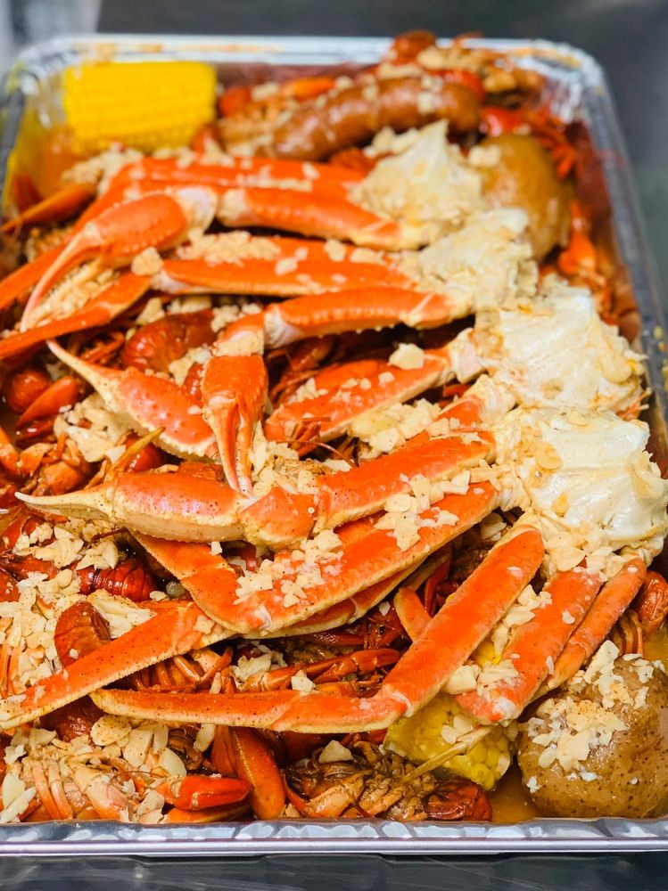 LIVE CRAWFISH & SEAFOOD - Updated October 2025 - 303 Photos & 208 ...