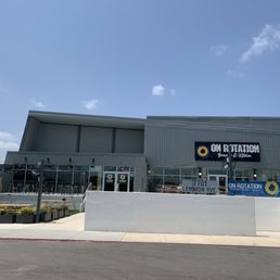 ON ROTATION BREWERY & KITCHEN - Updated July 2025 - 263 Photos & 104 ...