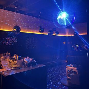 CLUB TEE GEE - Updated October 2025 - 81 Photos & 217 Reviews - 3210 ...