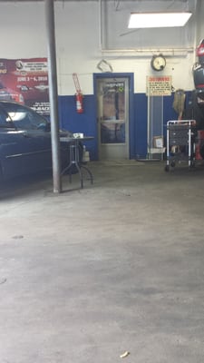 BRAKES 4 LESS - Updated December 2025 - 14 Photos & 97 Reviews - 6130 N ...