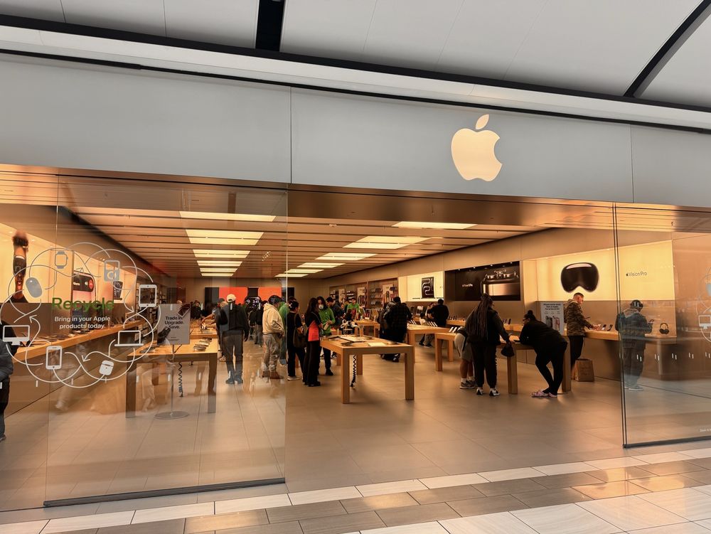 APPLE WILLOWBROOK - Updated December 2025 - 36 Photos & 138 Reviews ...