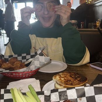 ASHBURN PUB - Updated December 2025 - 136 Photos & 208 Reviews - 44110 ...