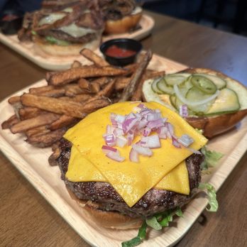 THE TAP HOUSE - Updated January 2026 - 59 Photos & 31 Reviews - 29 N ...