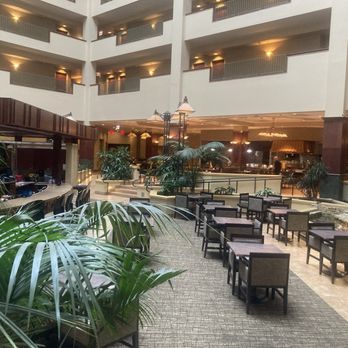 CAPITOL PLAZA HOTEL TOPEKA - Updated January 2026 - 54 Photos & 67 ...