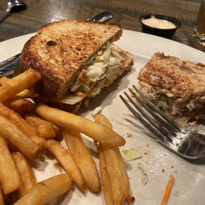 THE GRILL AT QUARTERFIELD STATION - 468 Photos & 501 Reviews - 7704D ...
