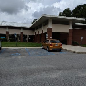 DANIEL LIBRARY - Updated May 2025 - 171 Moultrie St, Charleston, South ...