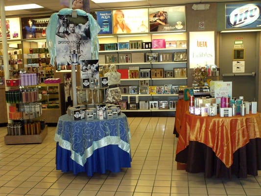 UETA DUTY FREE - Updated January 2026 - Westside Hwy 85, Lukeville ...