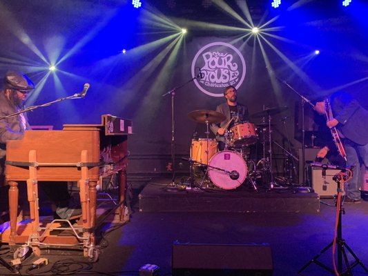 CHARLESTON POUR HOUSE - 212 Photos & 99 Reviews - Music Venues - 1977 ...