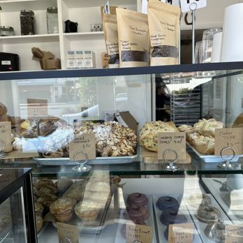 MIRACLE BAKERY - Updated April 2025 - 848 Photos & 593 Reviews - 1529 N ...