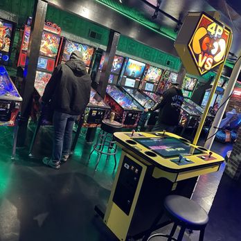 STELLA’S PINBALL ARCADE & LOUNGE - Updated October 2025 - 71 Photos ...