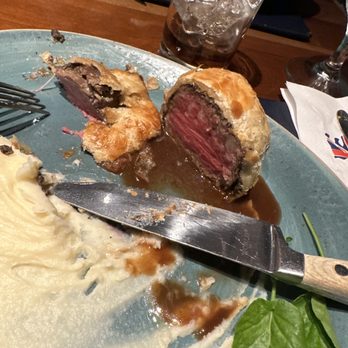 GORDON RAMSAY PUB & GRILL - Updated April 2025 - 2439 Photos & 1382 ...