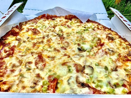 CARBONE’S PIZZERIA - LONG LAKE - Updated July 2024 - 2069 W Wayzata ...