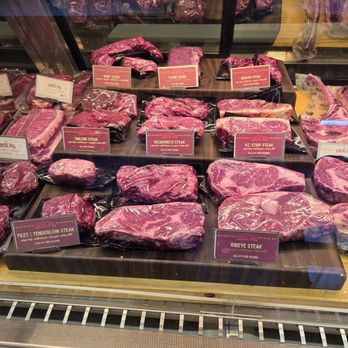 LOCAL PIG - Updated January 2026 - 176 Photos & 180 Reviews - 20 E 5th ...