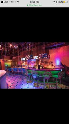 CENTRAL 111 - Updated October 2025 - 224 Photos & 129 Reviews - 401 N ...