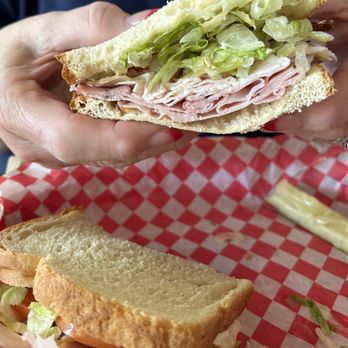 CREEKSIDE DELI - Updated December 2025 - 88 Photos & 159 Reviews - 16 ...