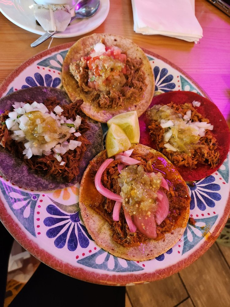 TA’KOOL - Updated December 2024 - 10 Photos - P.º de las Delicias 5 ...