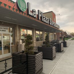 LA PLAZA SUPERMARKET - Updated May 2025 - 415 Photos & 441 Reviews ...