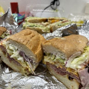 BEYER DELI - Updated September 2024 - 502 Photos & 799 Reviews - 3065 ...