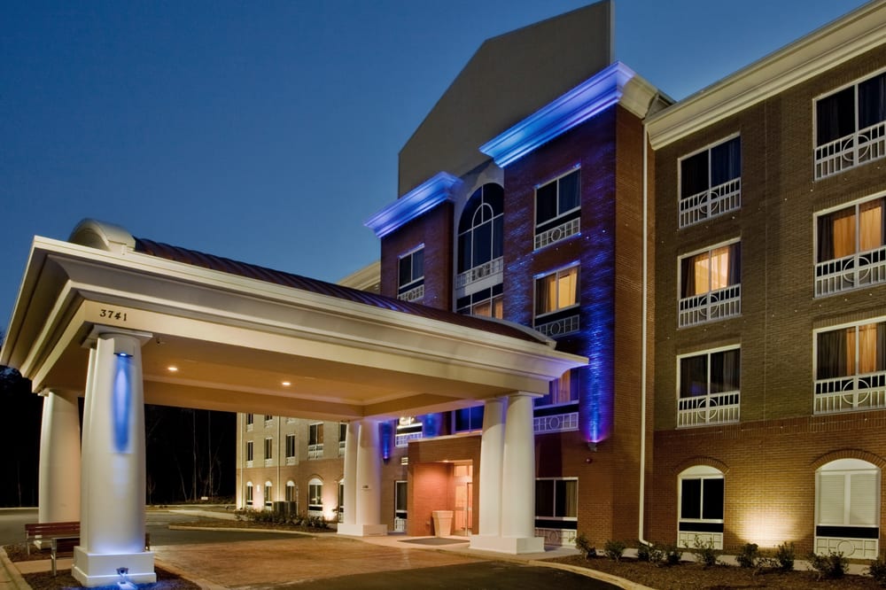 HOLIDAY INN EXPRESS & SUITES RALEIGH SW NC STATE - 23 Photos & 21 ...