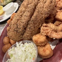 WALKERTOWN SEAFOOD SHACK - 124 Photos & 161 Reviews - 2890 Darrow Rd ...