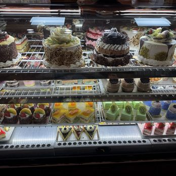 SHATILA BAKERY - DEARBORN - Updated May 2025 - 1128 Photos & 885 ...