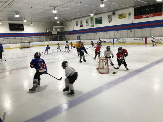 PORT WASHINGTON SKATING CENTER - Updated December 2025 - 11 Photos & 10 ...