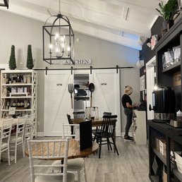 THE WHITE OAK COTTAGE - Updated September 2025 - 368 Photos & 151 ...