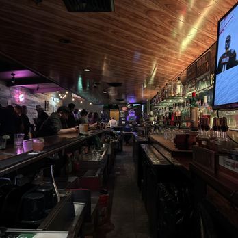 GOLD RAIL BAR - Updated October 2024 - 73 Photos & 59 Reviews - 1114 N ...