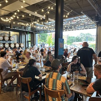 LUA BREWING - Updated July 2025 - 255 Photos & 136 Reviews - 1525 High ...