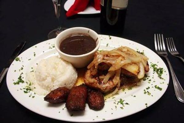 3 VINOS - Updated May 2024 - 207 Photos & 449 Reviews - 201 N Citrus ...