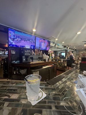 SHORE HOUSE TAVERN - Updated January 2026 - 143 Photos & 78 Reviews ...