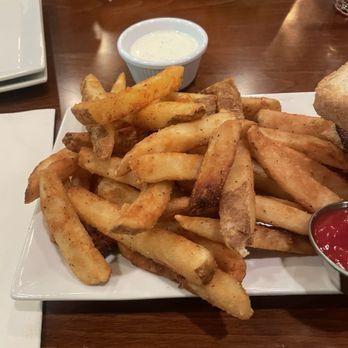 RASCALS PUBLIC HOUSE - Updated December 2025 - 67 Photos & 45 Reviews ...