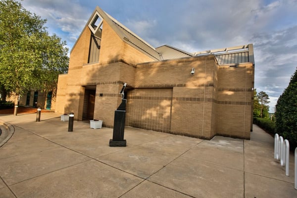 CHARLOTTE MECKLENBURG LIBRARY - UNIVERSITY CITY REGIONAL - Updated June ...