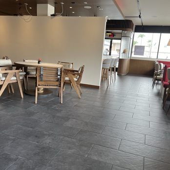 MOONGA ASIAN BISTRO - Updated July 2024 - 339 Photos & 74 Reviews - 46 ...