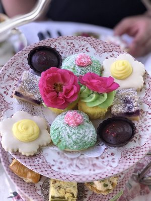 THE SECRET GARDEN TEA ROOM & GIFT SHOP - 235 Photos & 142 Reviews ...