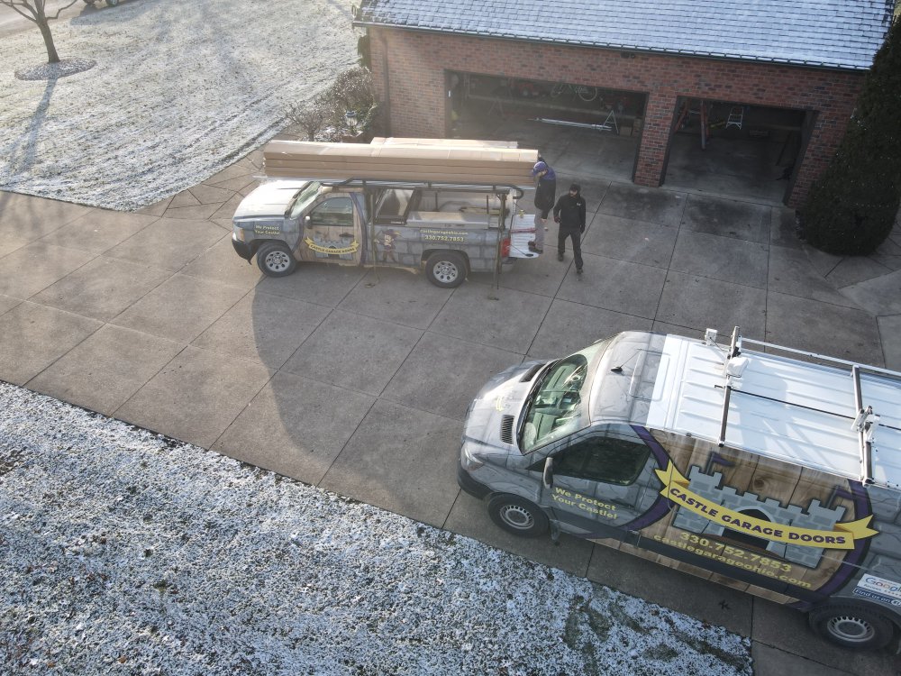 CASTLE GARAGE DOORS - Updated April 2025 - 33 Photos - 61 S Seiberling ...