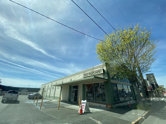 PICKY PICKY PICKY STORE - Updated March 2025 - 63 Photos & 38 Reviews - 600 E St, Eureka ...
