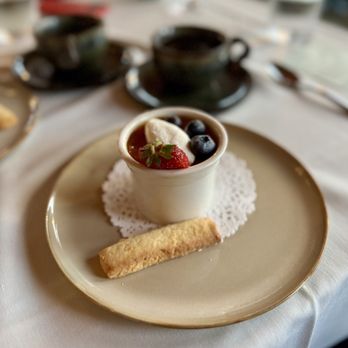 THE STEPHANIE INN & DINING ROOM - Updated January 2026 - 364 Photos ...