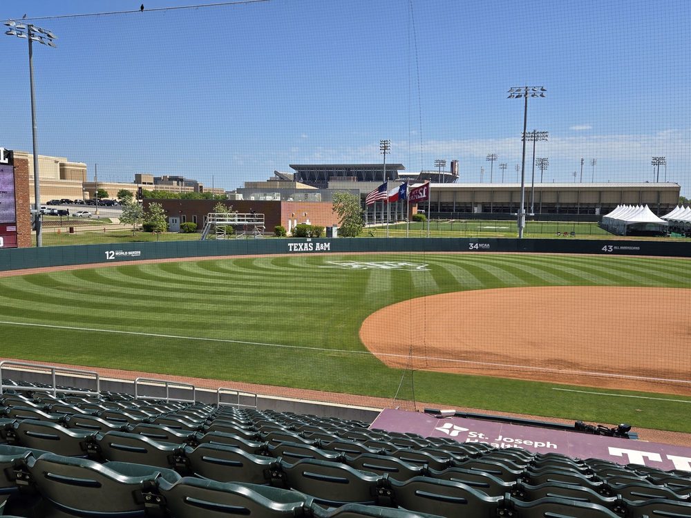 DAVIS DIAMOND - Updated July 2025 - 851 Penberthy Blvd, College Station, Texas - Stadiums ...