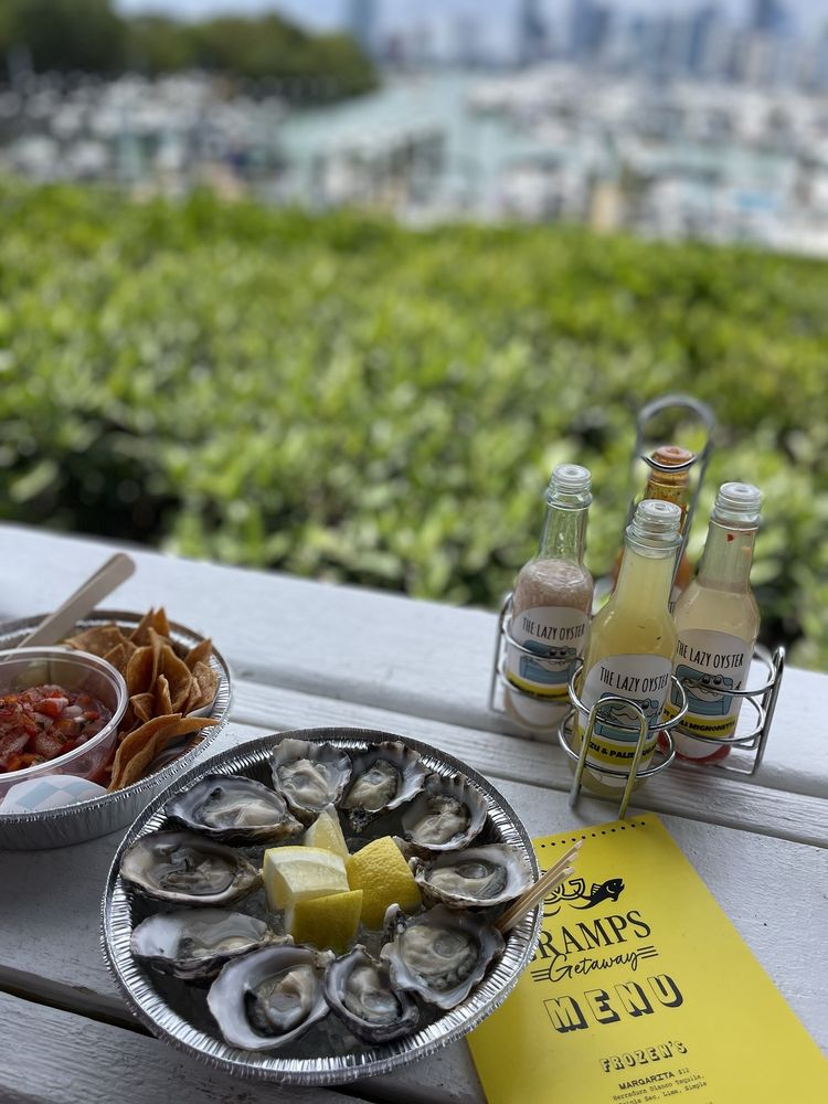 GRAMPS GETAWAY - Updated July 2024 - 84 Photos & 30 Reviews - 3301 ...