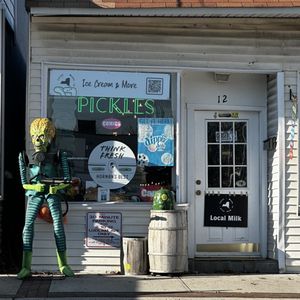 PICKLE ME PETE - Updated October 2025 - 55 Photos & 72 Reviews - 53 ...