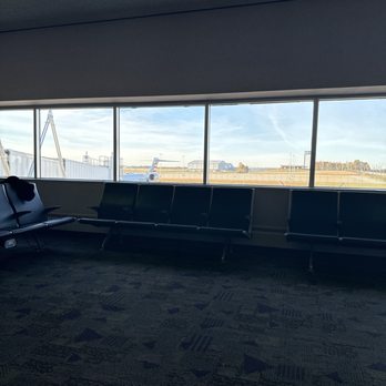 PIEDMONT TRIAD INTERNATIONAL AIRPORT - GSO - Updated July 2025 - 273 ...