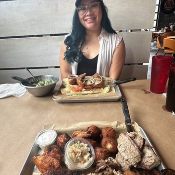 THE FISHIN’ PIG - Updated December 2024 - 816 Photos & 442 Reviews ...