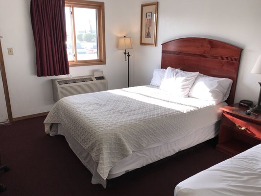 YORKSHIRE INN & SUITES - Updated December 2025 - 15 Photos & 20 Reviews ...